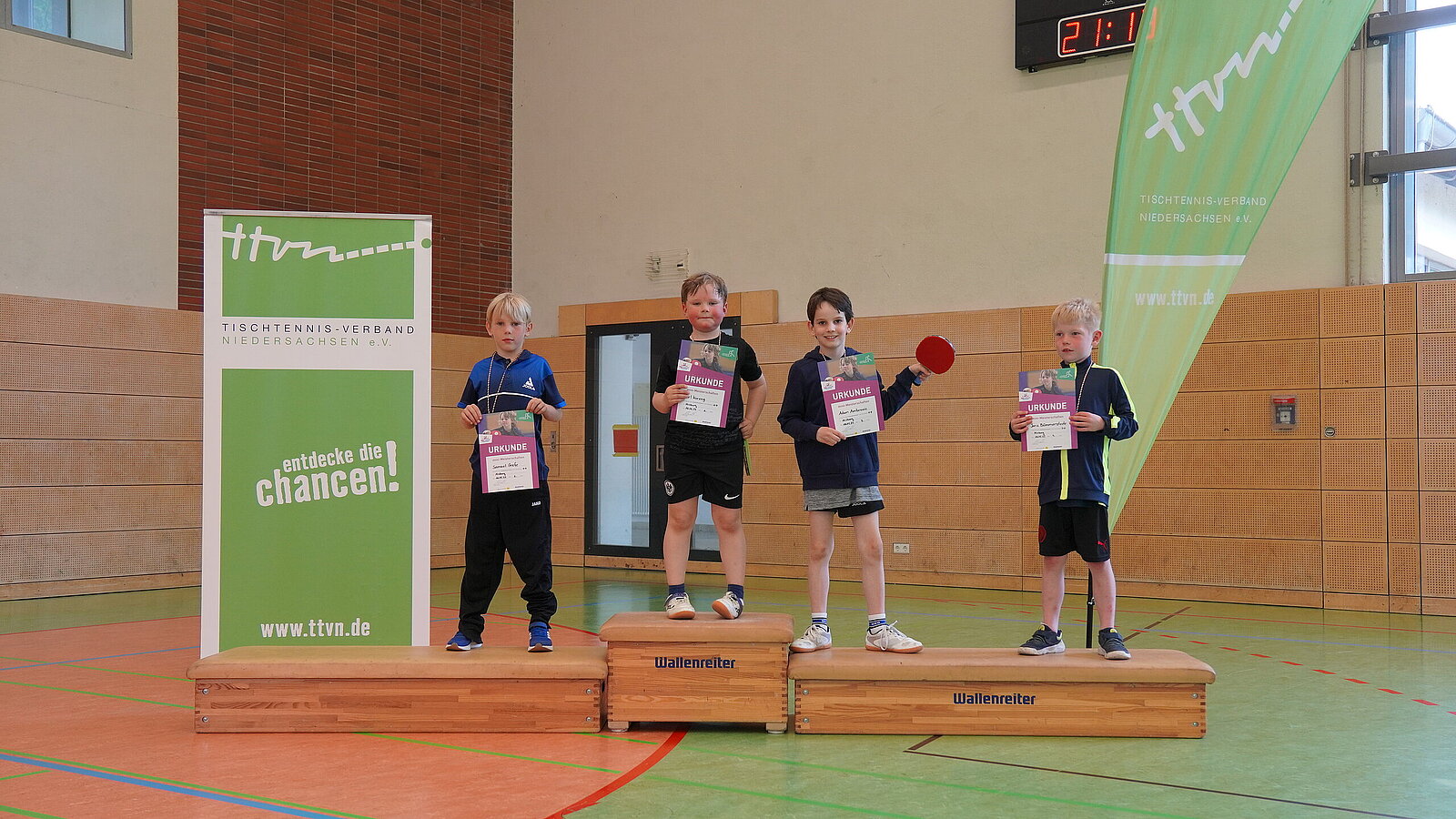 Tianci Li und Malin Evers lösen das Ticket für das Bundesfinale der ...